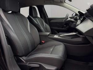 Black Peugeot 308 2025 in Kaunas, with an engine capacity of 1.20 L and mileage of 9 thousand km for 22999 €, photo 9 on AUTOMOTO.COM.LV