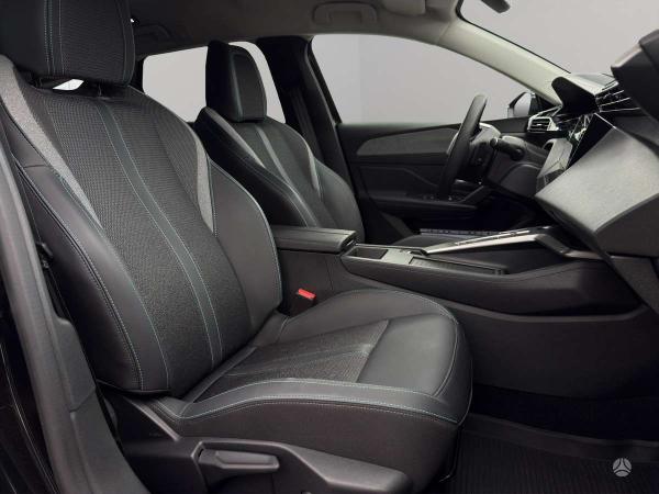 Melns Peugeot 308 2025 Kauņa, ar dzinēja tilpumu 1.20 L un nobraukumu 9 tūkst. km par 22999 €, foto 8 vietnē AUTOMOTO.COM.LV