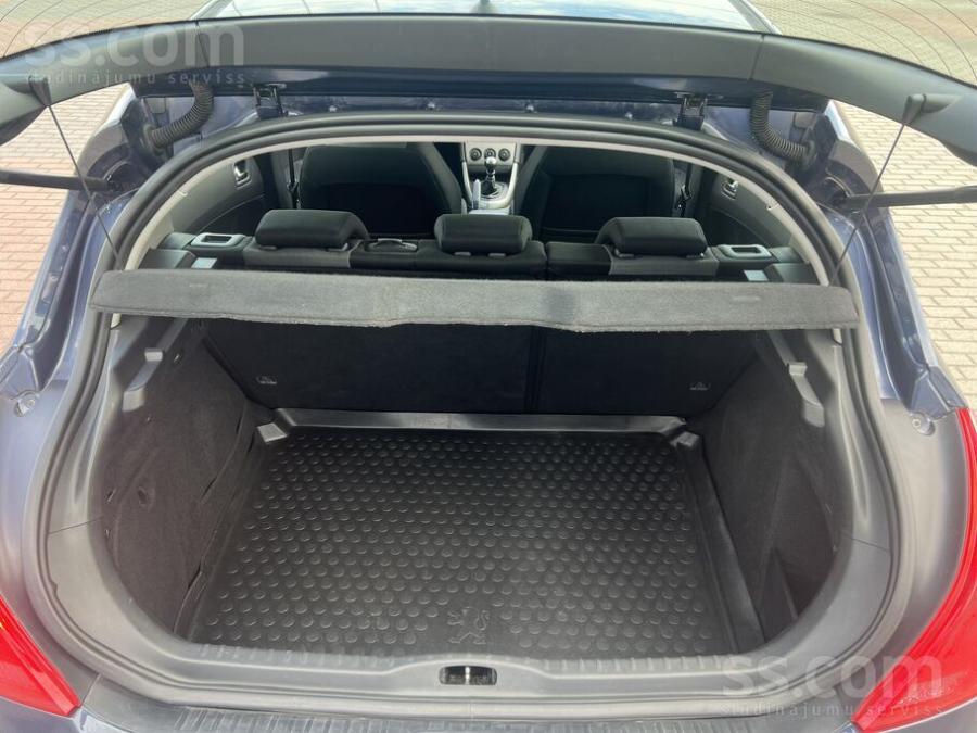 Zils Peugeot 308 2008 Jēkabpils, ar dzinēja tilpumu 1.60 L un nobraukumu 209 tūkst. km par 2950 €, foto 12 vietnē AUTOMOTO.COM.LV