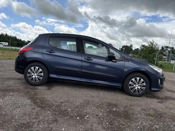 Blue Peugeot 308 2008 in Daugavpils, with an engine capacity of 1.60 L and mileage of 191 thousand km for 1800 €, photo 6 on AUTOMOTO.COM.LV
