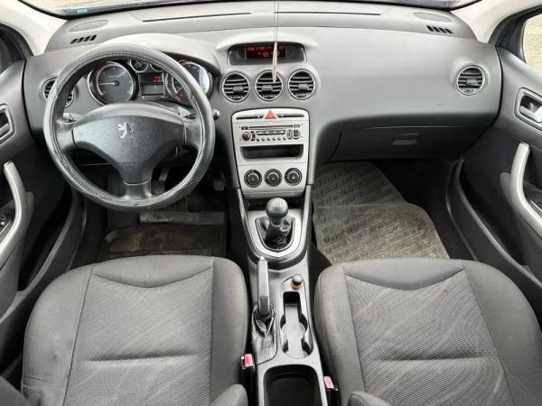 Blue Peugeot 308 2008 in Daugavpils, with an engine capacity of 1.60 L and mileage of 191 thousand km for 1800 €, photo 9 on AUTOMOTO.COM.LV