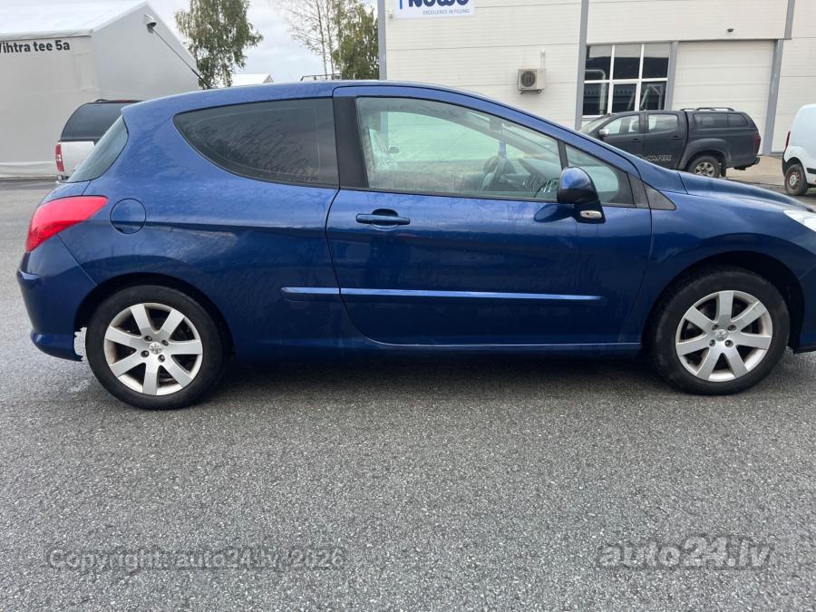 Zils Peugeot 308 2008 Tallina, ar dzinēja tilpumu 1.60 L un nobraukumu 208 tūkst. km par 1999 €, foto 6 vietnē AUTOMOTO.COM.LV
