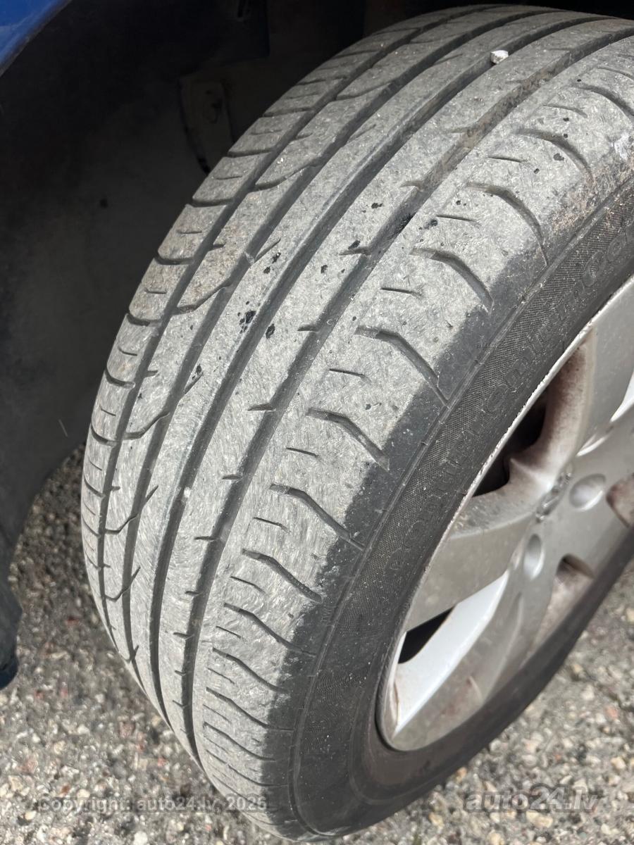 Zils Peugeot 308 2008 Tallina, ar dzinēja tilpumu 1.60 L un nobraukumu 208 tūkst. km par 1999 €, foto 12 vietnē AUTOMOTO.COM.LV