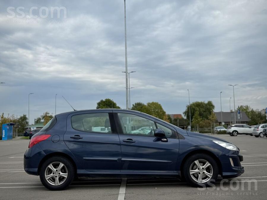 Blue Peugeot 308 2008 in Jelgava, with an engine capacity of 1.60 L and mileage of 0 thousand km for 2250 €, photo 8 on AUTOMOTO.COM.LV