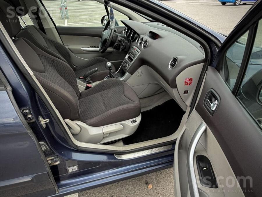 Blue Peugeot 308 2008 in Jelgava, with an engine capacity of 1.60 L and mileage of 0 thousand km for 2250 €, photo 12 on AUTOMOTO.COM.LV