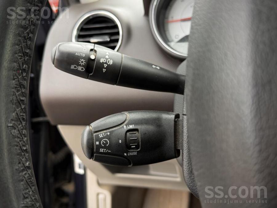 Blue Peugeot 308 2008 in Jelgava, with an engine capacity of 1.60 L and mileage of 0 thousand km for 2250 €, photo 15 on AUTOMOTO.COM.LV