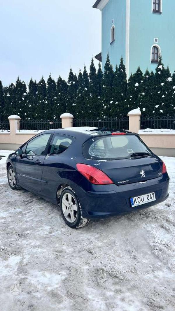 Blue Peugeot 308 2009 in Palanga, with an engine capacity of 1.40 L and mileage of 162 thousand km for 1600 €, photo 3 on AUTOMOTO.COM.LV