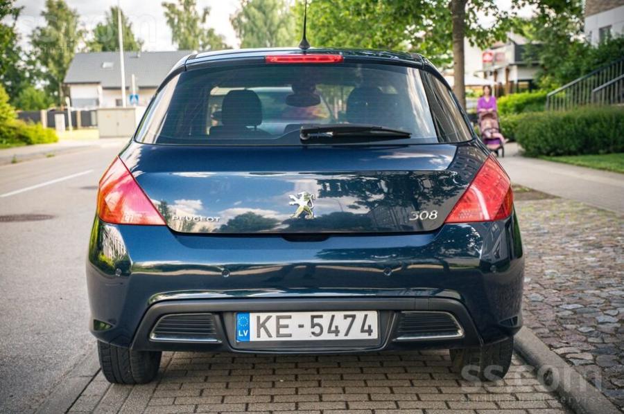 Blue Peugeot 308 2009 in Riga, with an engine capacity of 1.60 L and mileage of 125 thousand km for 1990 €, photo 6 on AUTOMOTO.COM.LV