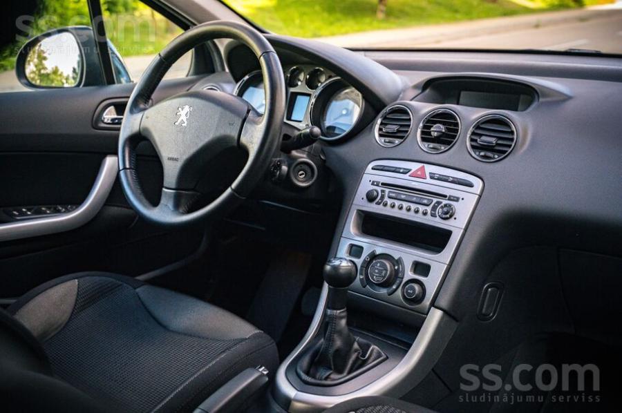 Blue Peugeot 308 2009 in Riga, with an engine capacity of 1.60 L and mileage of 125 thousand km for 1990 €, photo 8 on AUTOMOTO.COM.LV