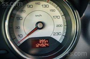 Blue Peugeot 308 2009 in Riga, with an engine capacity of 1.60 L and mileage of 125 thousand km for 1990 €, photo 9 on AUTOMOTO.COM.LV