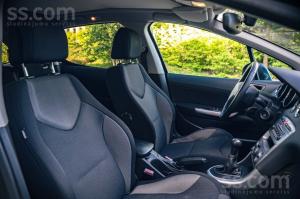 Blue Peugeot 308 2009 in Riga, with an engine capacity of 1.60 L and mileage of 125 thousand km for 1990 €, photo 10 on AUTOMOTO.COM.LV