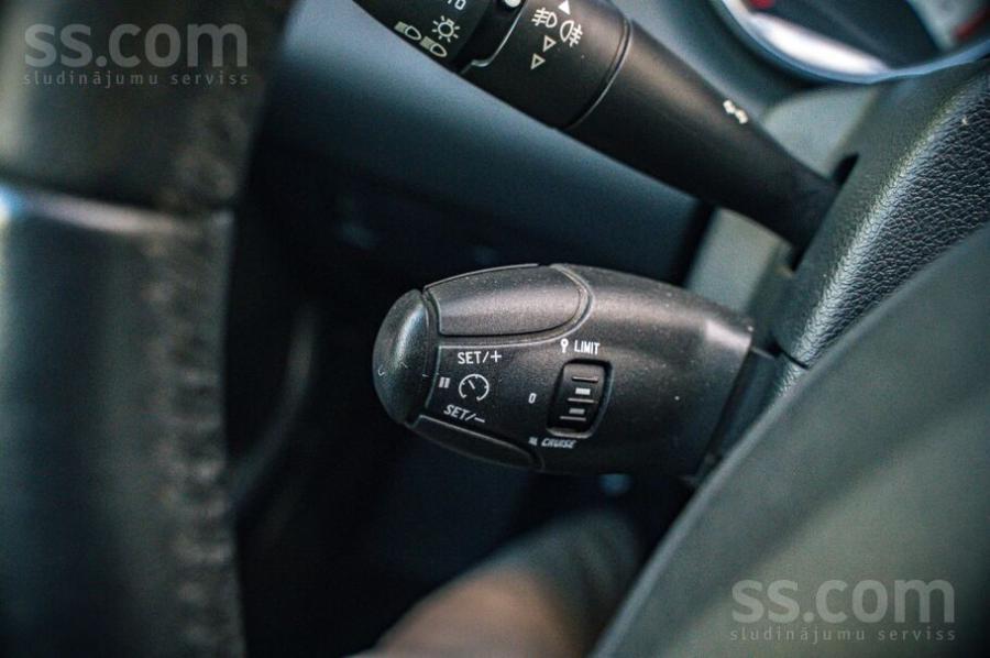 Blue Peugeot 308 2009 in Riga, with an engine capacity of 1.60 L and mileage of 125 thousand km for 1990 €, photo 18 on AUTOMOTO.COM.LV