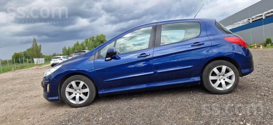 Blue Peugeot 308 2010 in Daugavpils, with an engine capacity of 1.60 L and mileage of 203 thousand km for 3850 €, photo 2 on AUTOMOTO.COM.LV