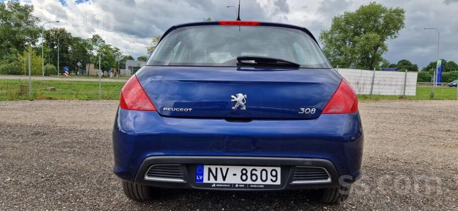 Blue Peugeot 308 2010 in Daugavpils, with an engine capacity of 1.60 L and mileage of 203 thousand km for 3850 €, photo 4 on AUTOMOTO.COM.LV