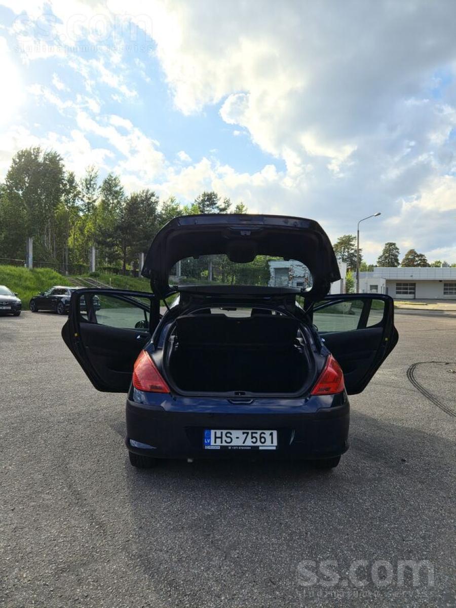 Zils Peugeot 308 2010 Rīga, ar dzinēja tilpumu 1.60 L un nobraukumu 194 tūkst. km par 1500 €, foto 5 vietnē AUTOMOTO.COM.LV