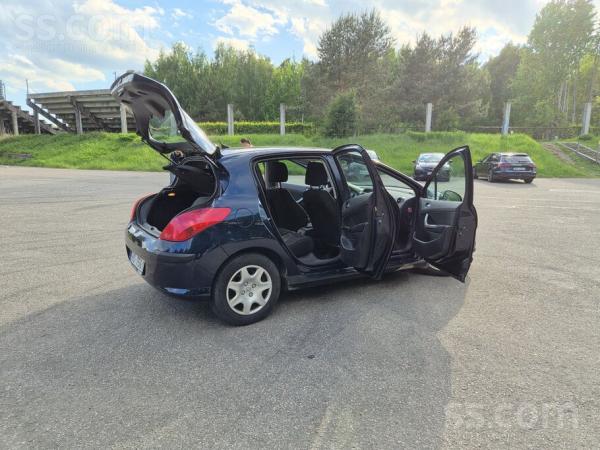 Blue Peugeot 308 2010 in Riga, with an engine capacity of 1.60 L and mileage of 194 thousand km for 1500 €, photo 7 on AUTOMOTO.COM.LV