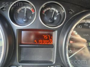 Zils Peugeot 308 2010 Rīga, ar dzinēja tilpumu 1.60 L un nobraukumu 194 tūkst. km par 1500 €, foto 12 vietnē AUTOMOTO.COM.LV