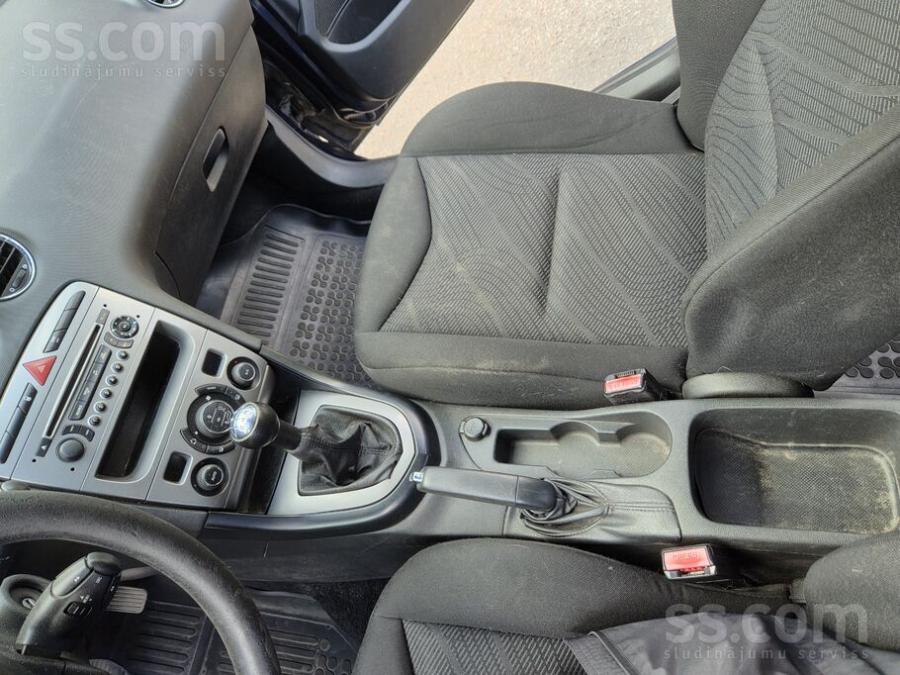 Zils Peugeot 308 2010 Rīga, ar dzinēja tilpumu 1.60 L un nobraukumu 194 tūkst. km par 1500 €, foto 13 vietnē AUTOMOTO.COM.LV