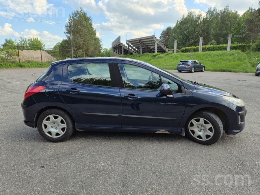 Zils Peugeot 308 2010 Rīga, ar dzinēja tilpumu 1.60 L un nobraukumu 194 tūkst. km par 1500 €, foto 16 vietnē AUTOMOTO.COM.LV
