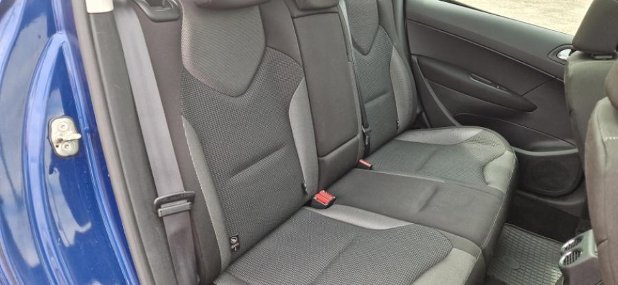 Blue Peugeot 308 2010 in Riga, with an engine capacity of 1.60 L and mileage of 203 thousand km for 4450 €, photo 19 on AUTOMOTO.COM.LV