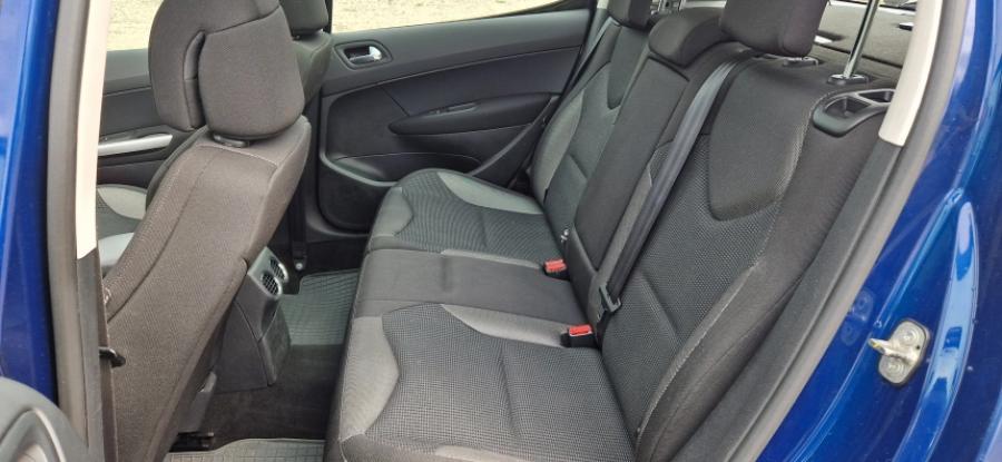 Blue Peugeot 308 2010 in Riga, with an engine capacity of 1.60 L and mileage of 203 thousand km for 4450 €, photo 20 on AUTOMOTO.COM.LV