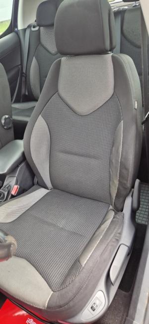 Blue Peugeot 308 2010 in Riga, with an engine capacity of 1.60 L and mileage of 203 thousand km for 4450 €, photo 22 on AUTOMOTO.COM.LV
