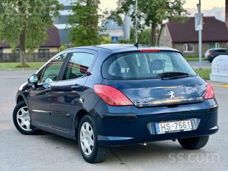 Blue Peugeot 308 2010 in Jelgava, with an engine capacity of 1.60 L and mileage of 194 thousand km for 1750 €, photo 9 on AUTOMOTO.COM.LV