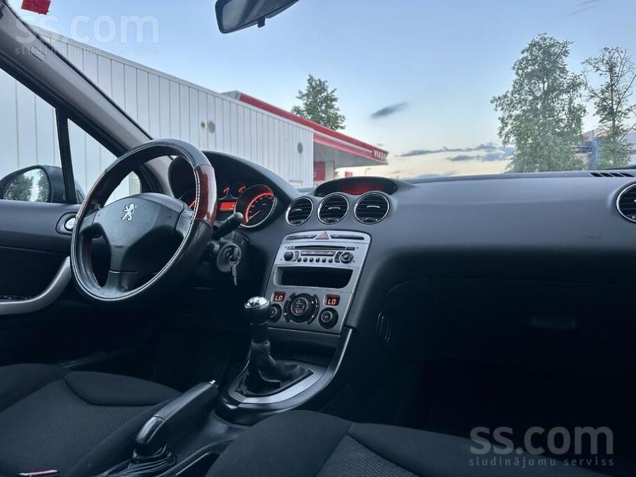 Blue Peugeot 308 2010 in Jelgava, with an engine capacity of 1.60 L and mileage of 194 thousand km for 1750 €, photo 14 on AUTOMOTO.COM.LV