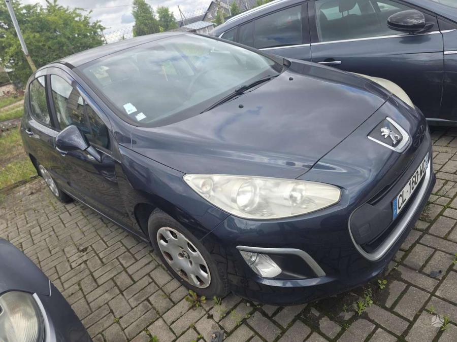 Blue Peugeot 308 2011 in Taurage, with an engine capacity of 1.56 L and mileage of 236 thousand km for 1900 €, photo 1 on AUTOMOTO.COM.LV