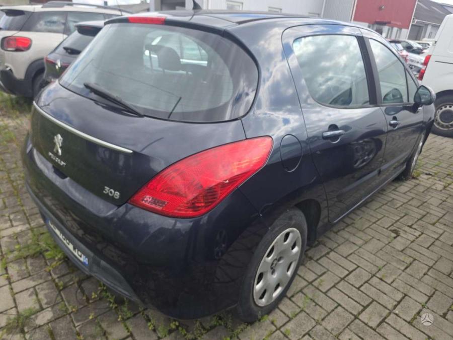 Blue Peugeot 308 2011 in Taurage, with an engine capacity of 1.56 L and mileage of 236 thousand km for 1900 €, photo 4 on AUTOMOTO.COM.LV