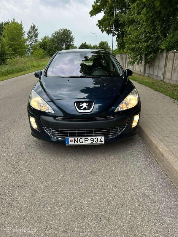 Blue Peugeot 308 2011 in Siauliai, with an engine capacity of 1.60 L and mileage of 139 thousand km for 3000 €, photo 1 on AUTOMOTO.COM.LV