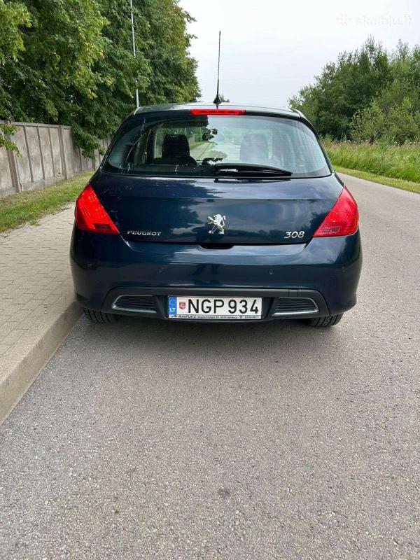 Blue Peugeot 308 2011 in Siauliai, with an engine capacity of 1.60 L and mileage of 139 thousand km for 3000 €, photo 3 on AUTOMOTO.COM.LV