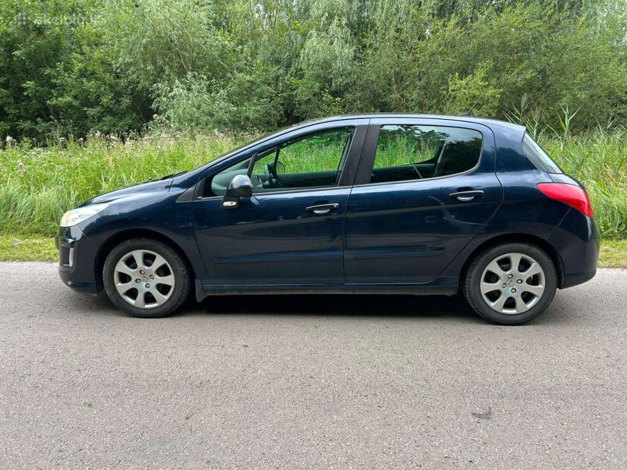 Blue Peugeot 308 2011 in Siauliai, with an engine capacity of 1.60 L and mileage of 139 thousand km for 3000 €, photo 5 on AUTOMOTO.COM.LV