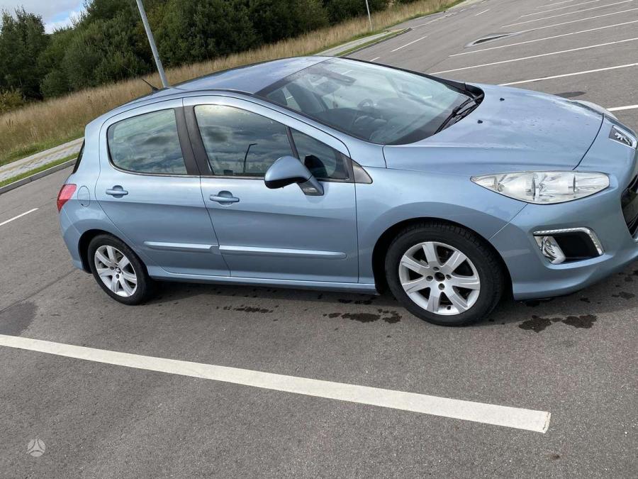 Zils Peugeot 308 2011 Klaipėda, ar dzinēja tilpumu 1.60 L un nobraukumu 207 tūkst. km par 2200 €, foto 5 vietnē AUTOMOTO.COM.LV