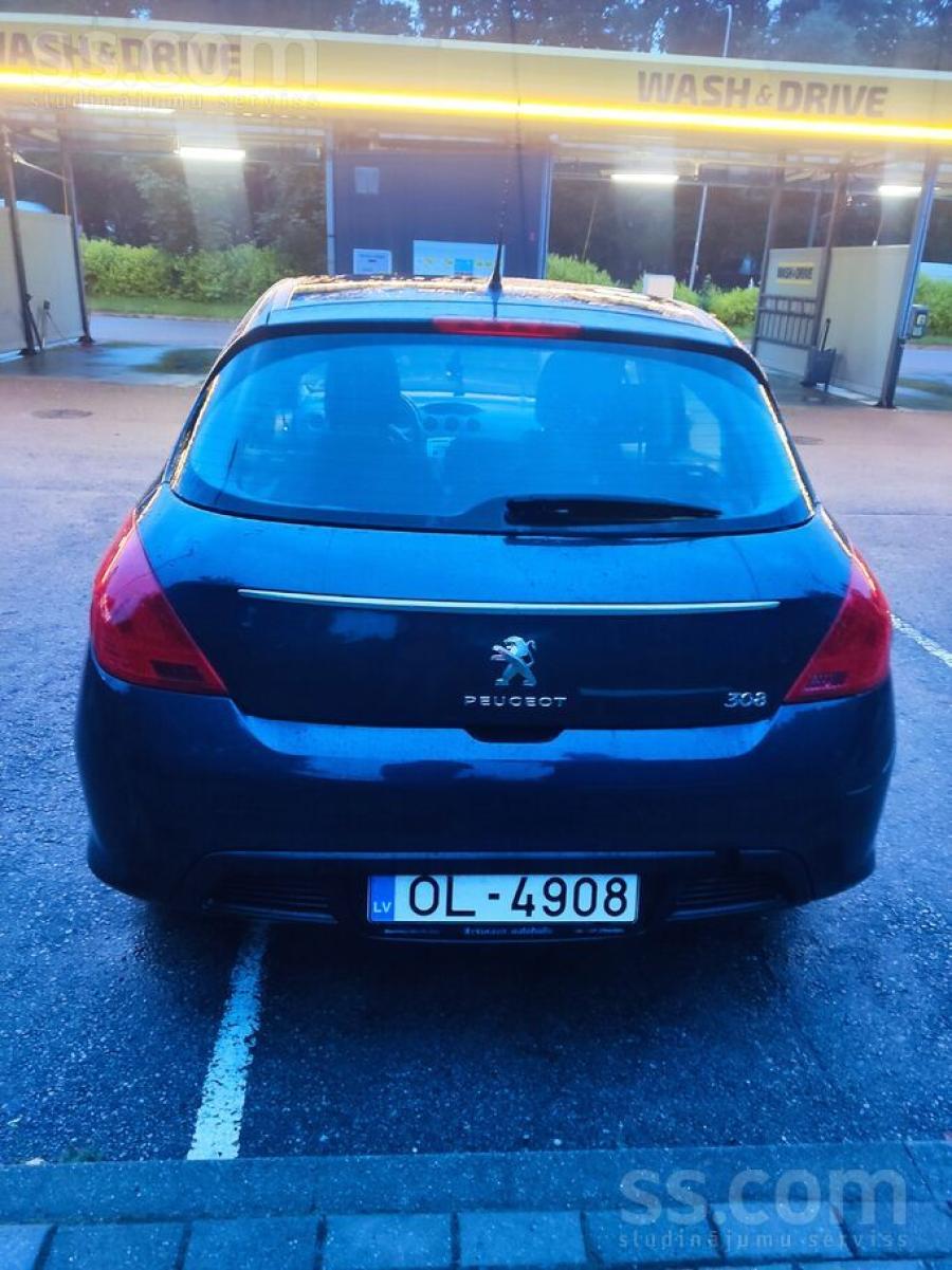 Zils Peugeot 308 2012 Rīga, ar dzinēja tilpumu 1.60 L un nobraukumu 135 tūkst. km par 3250 €, foto 7 vietnē AUTOMOTO.COM.LV