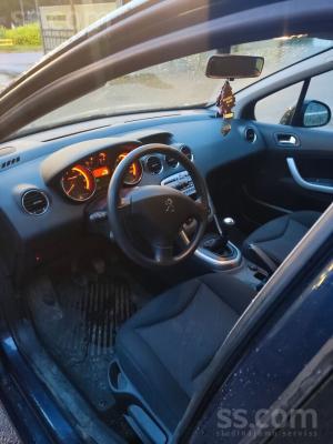 Zils Peugeot 308 2012 Rīga, ar dzinēja tilpumu 1.60 L un nobraukumu 135 tūkst. km par 3250 €, foto 10 vietnē AUTOMOTO.COM.LV