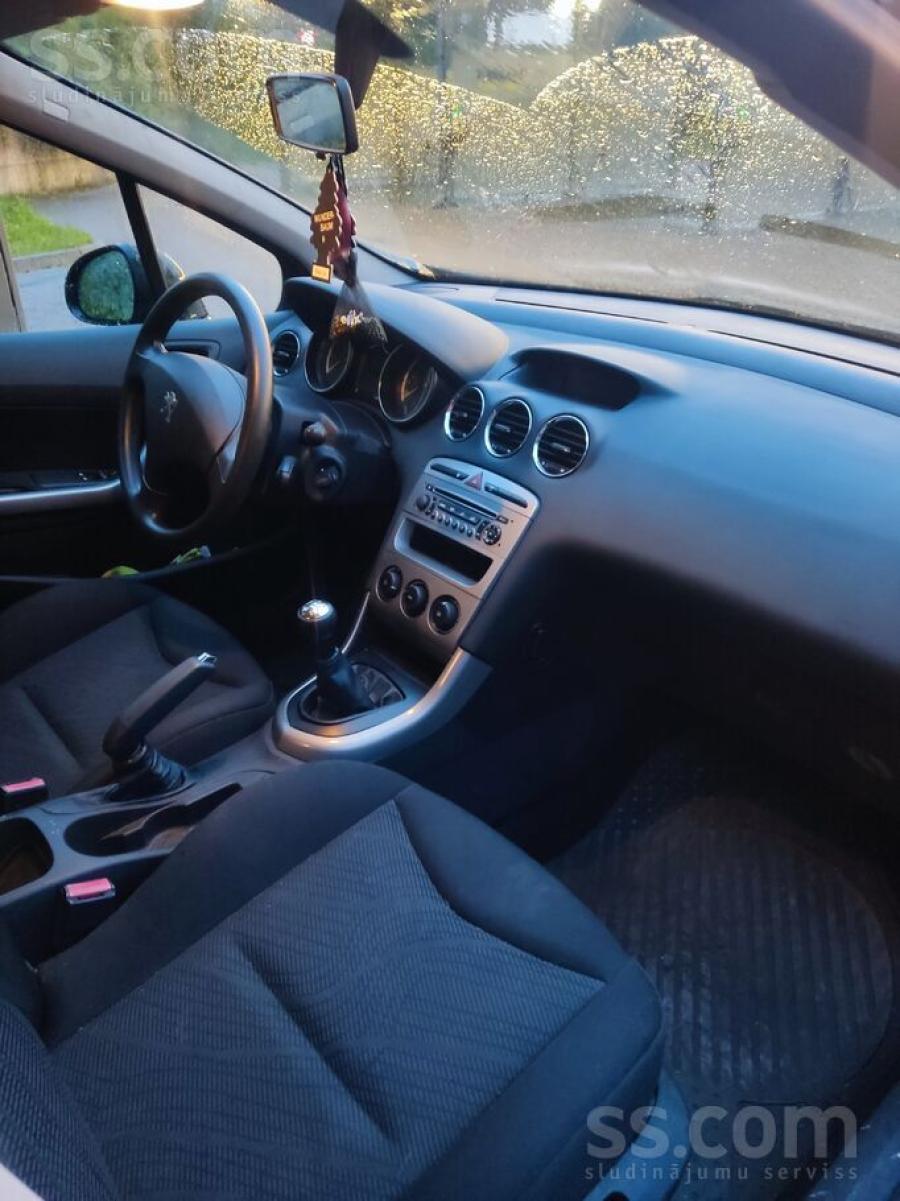 Zils Peugeot 308 2012 Rīga, ar dzinēja tilpumu 1.60 L un nobraukumu 135 tūkst. km par 3250 €, foto 11 vietnē AUTOMOTO.COM.LV