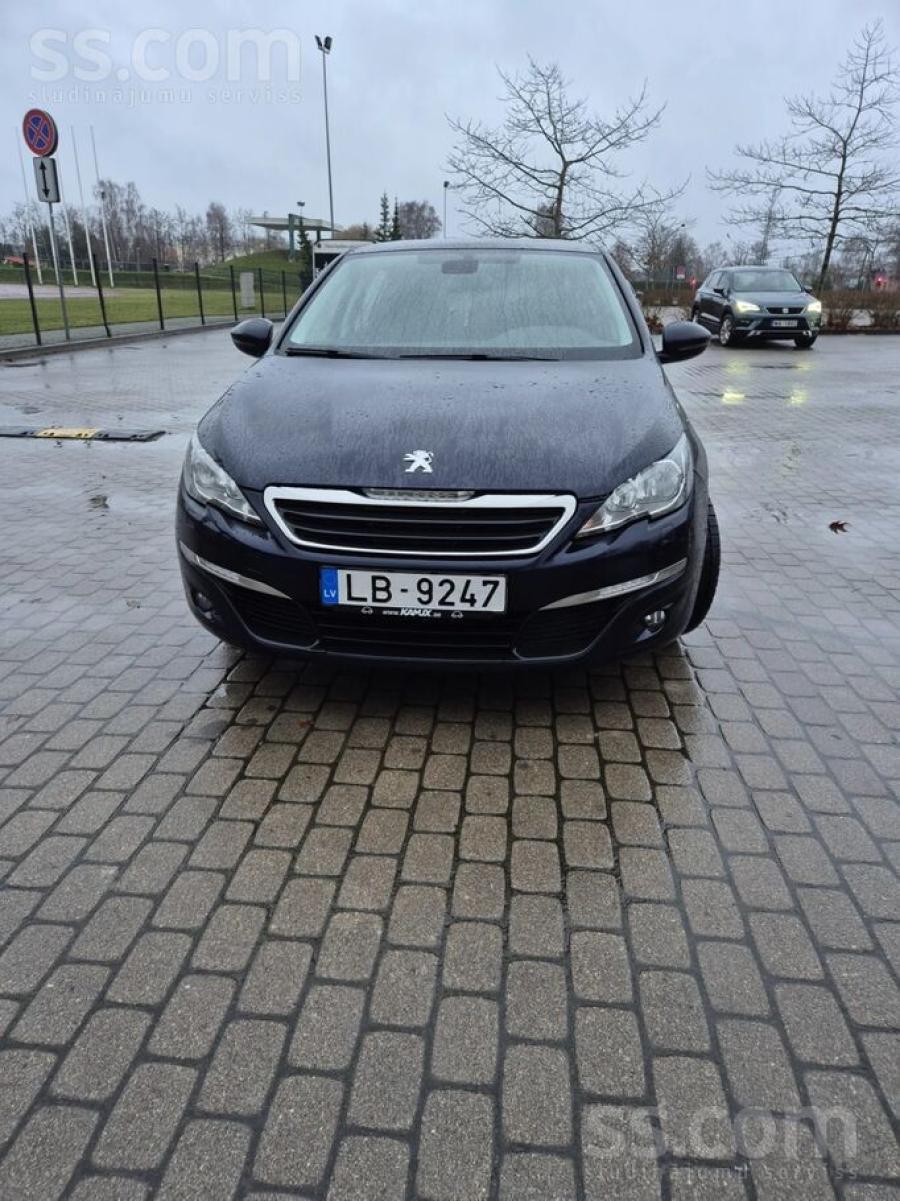 Blue Peugeot 308 2014 in Jelgava, with an engine capacity of 1.60 L and mileage of 128 thousand km for 7995 €, photo 3 on AUTOMOTO.COM.LV