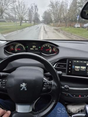 Blue Peugeot 308 2014 in Jelgava, with an engine capacity of 1.60 L and mileage of 128 thousand km for 7995 €, photo 4 on AUTOMOTO.COM.LV