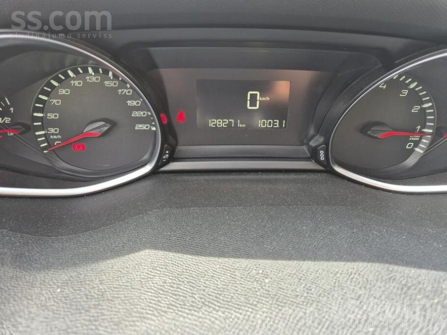 Blue Peugeot 308 2014 in Jelgava, with an engine capacity of 1.60 L and mileage of 128 thousand km for 7995 €, photo 6 on AUTOMOTO.COM.LV