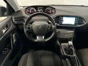 Zils Peugeot 308 2014 Jūrmala, ar dzinēja tilpumu 1.60 L un nobraukumu 214 tūkst. km par 5750 €, foto 26 vietnē AUTOMOTO.COM.LV