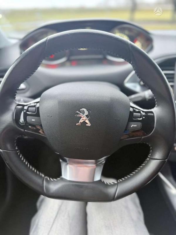 Zils Peugeot 308 2015 Kauņa, ar dzinēja tilpumu 1.56 L un nobraukumu 143 tūkst. km par 5500 €, foto 9 vietnē AUTOMOTO.COM.LV