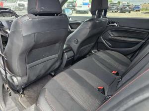 Zils Peugeot 308 2016 Tauragė, ar dzinēja tilpumu 1.20 L un nobraukumu 166 tūkst. km par 4800 €, foto 18 vietnē AUTOMOTO.COM.LV