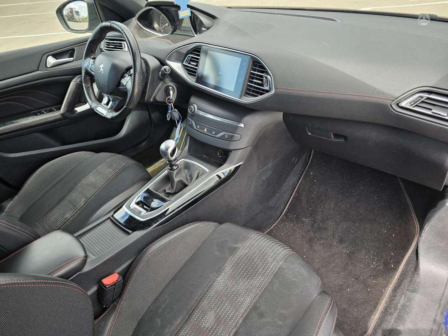 Zils Peugeot 308 2016 Tauragė, ar dzinēja tilpumu 1.20 L un nobraukumu 166 tūkst. km par 4800 €, foto 19 vietnē AUTOMOTO.COM.LV