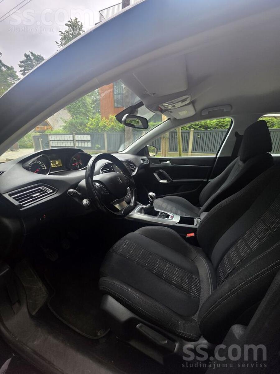 Zils Peugeot 308 2016 Rīga, ar dzinēja tilpumu 1.60 L un nobraukumu 223 tūkst. km par 6700 €, foto 5 vietnē AUTOMOTO.COM.LV