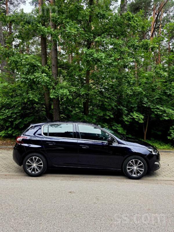 Blue Peugeot 308 2016 in Riga, with an engine capacity of 1.60 L and mileage of 223 thousand km for 6700 €, photo 6 on AUTOMOTO.COM.LV