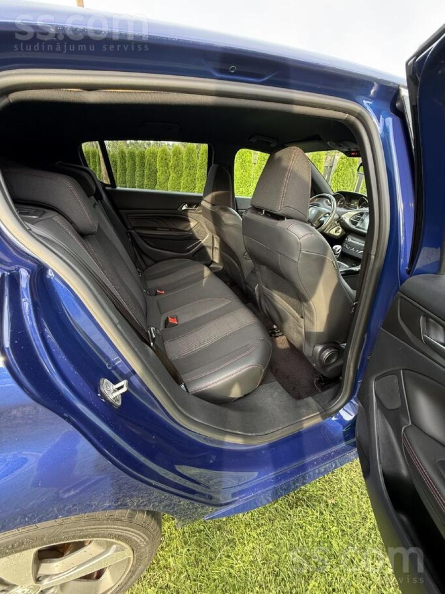 Blue Peugeot 308 2016 in Jelgava, with an engine capacity of 1.20 L and mileage of 166 thousand km for 6990 €, photo 10 on AUTOMOTO.COM.LV