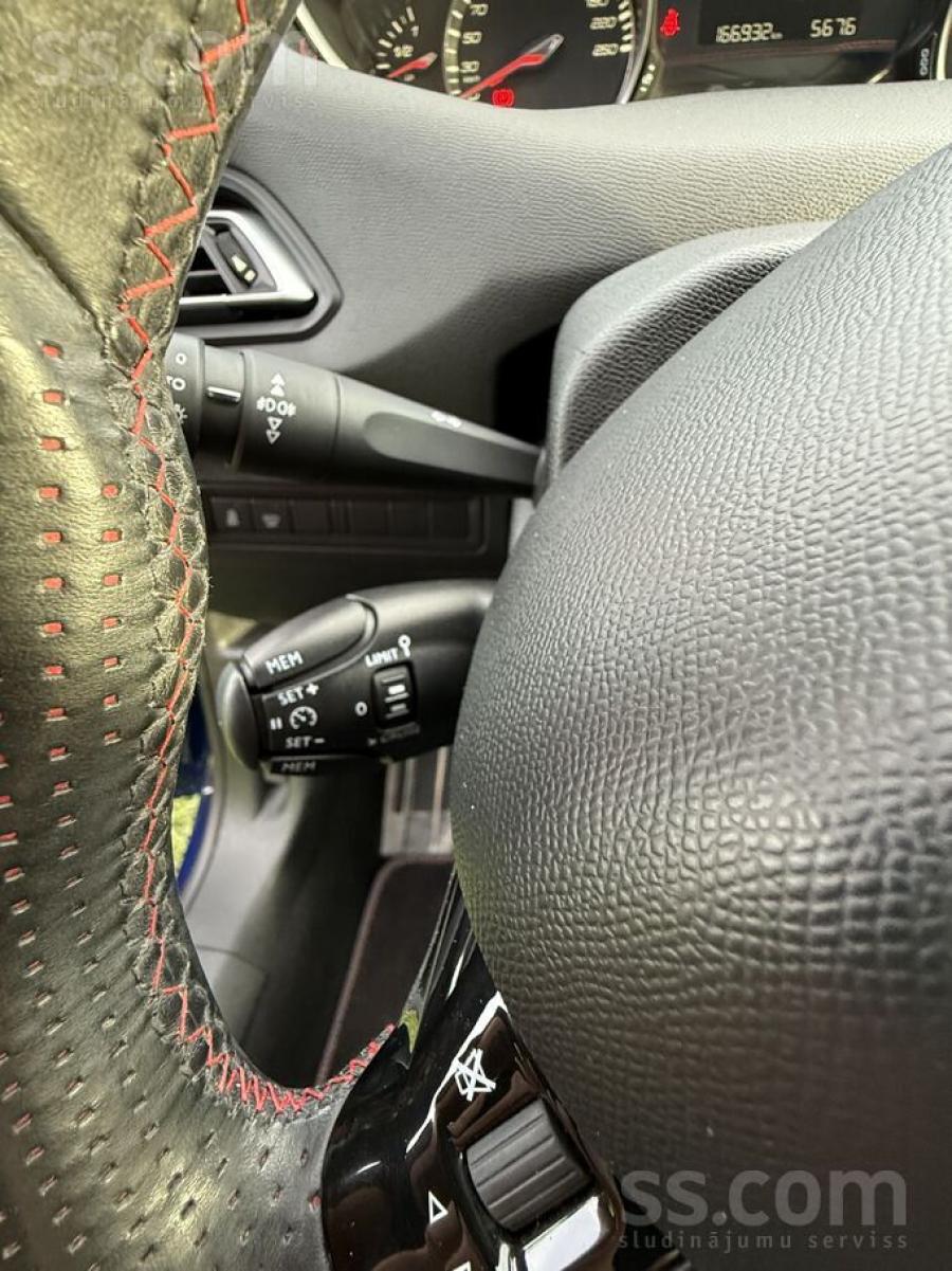 Blue Peugeot 308 2016 in Jelgava, with an engine capacity of 1.20 L and mileage of 166 thousand km for 6990 €, photo 16 on AUTOMOTO.COM.LV