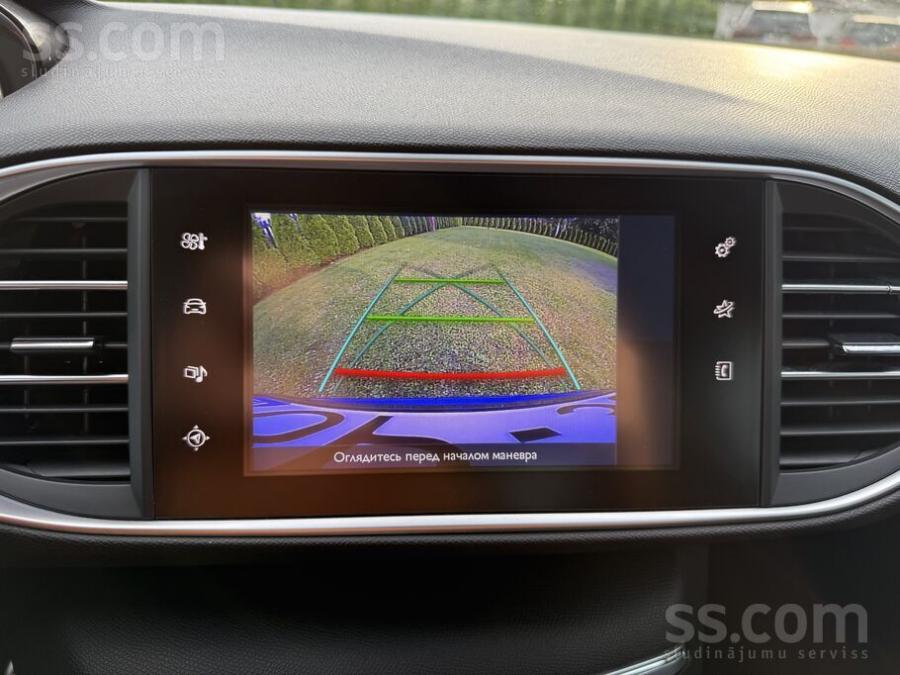 Blue Peugeot 308 2016 in Jelgava, with an engine capacity of 1.20 L and mileage of 166 thousand km for 6990 €, photo 17 on AUTOMOTO.COM.LV