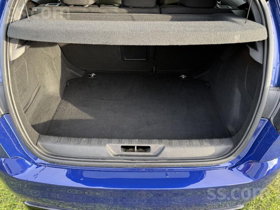 Blue Peugeot 308 2016 in Jelgava, with an engine capacity of 1.20 L and mileage of 166 thousand km for 6990 €, photo 22 on AUTOMOTO.COM.LV